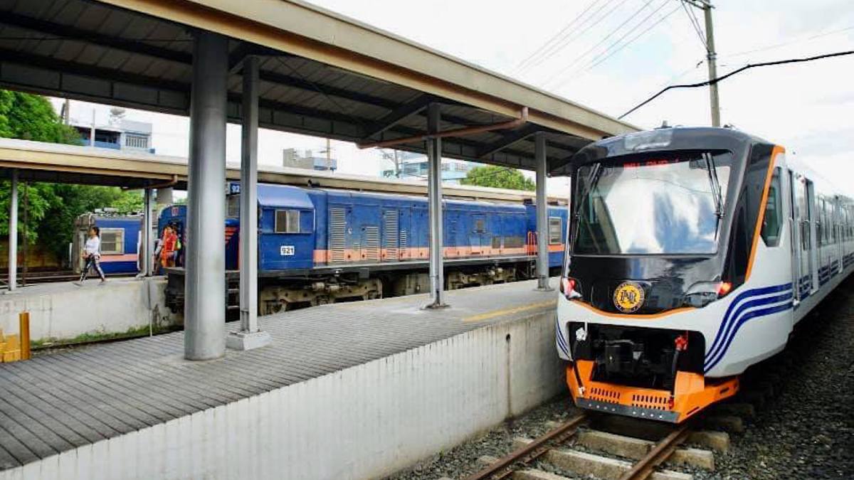 Philippines’ DOTr awards contract for work on the PNR Bicol rail ...