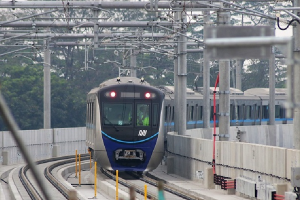 MRT Jakarta awards track laying and rail systems contract - Southeast ...